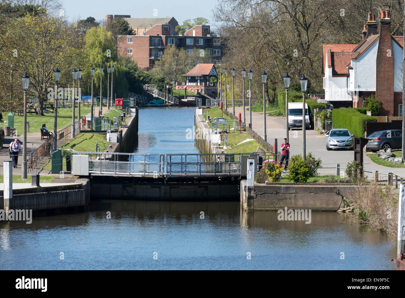 England, London, River Thames at Teddington Lock Stock Photo - Alamy