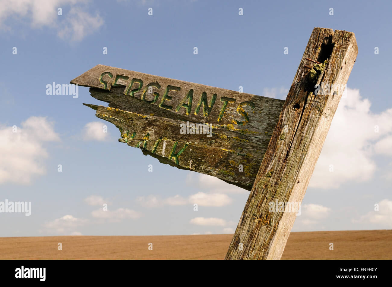 Broken signpost hi-res stock photography and images - Alamy