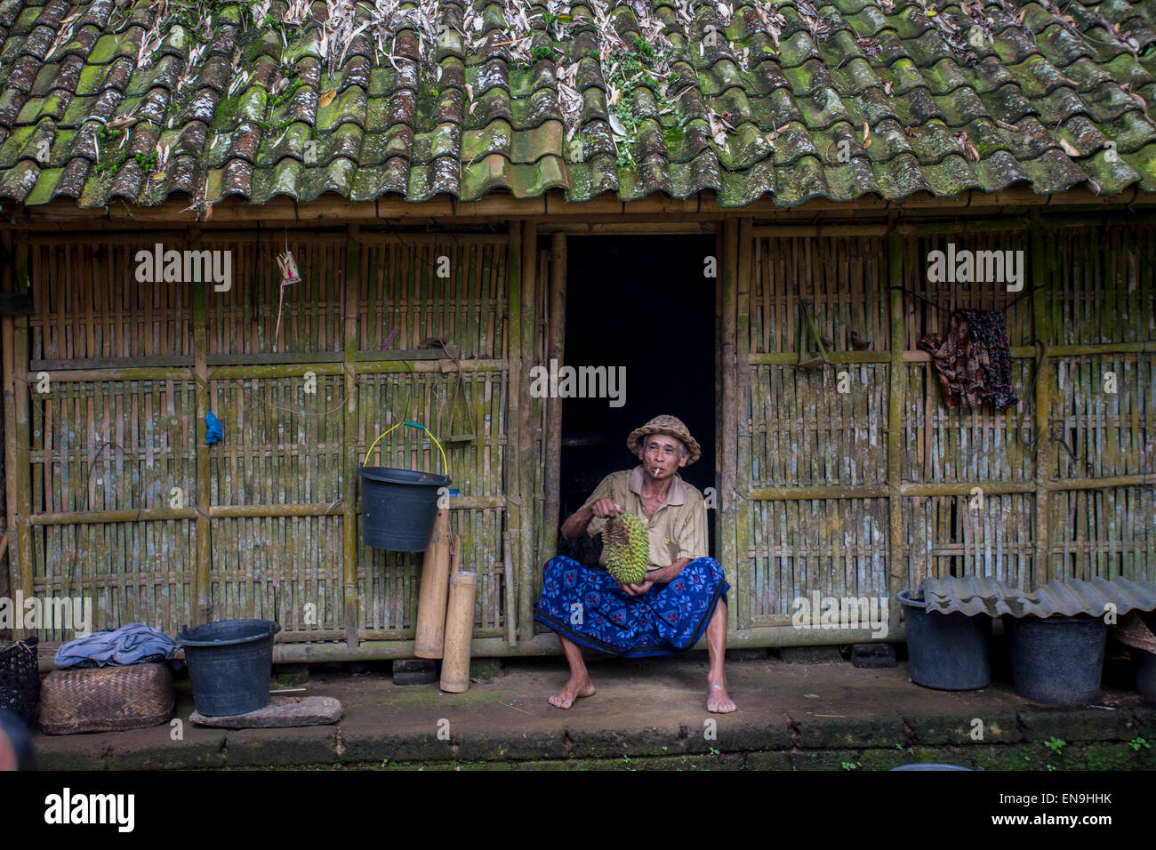 Asian farmer hi-res stock photography and images - Alamy
