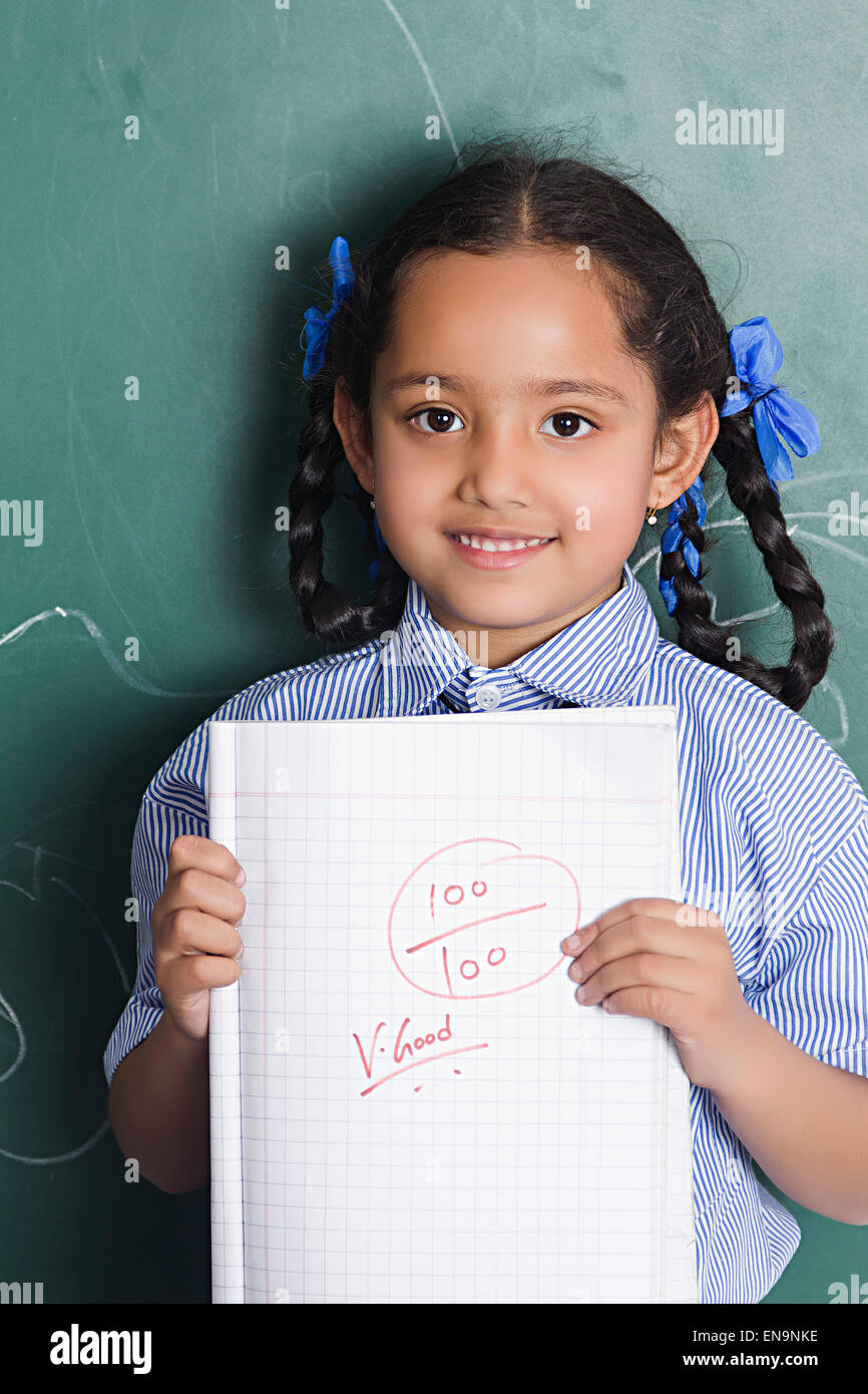 Classroom self portraits hi-res stock photography and images - Alamy