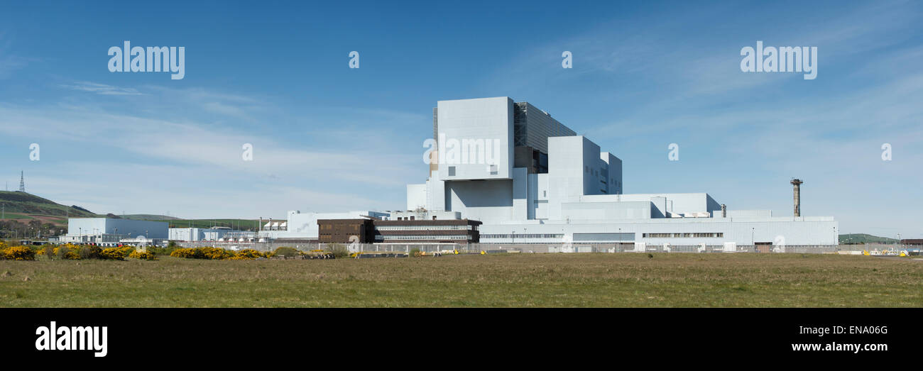 Torness nuclear power station. Torness Point near Dunbar in East ...
