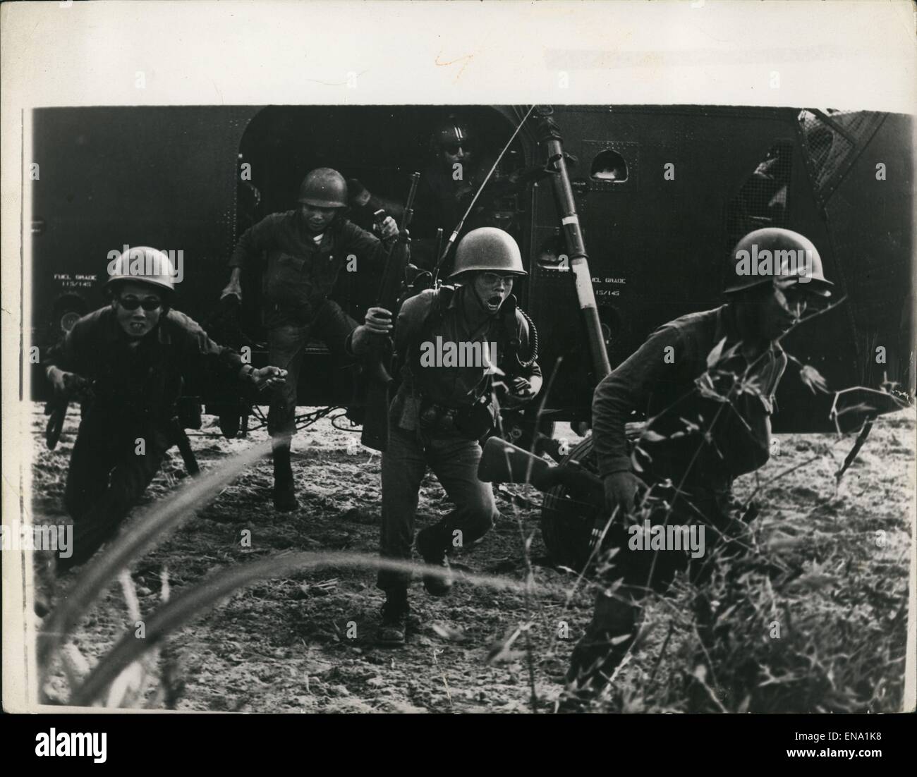Vietnam war 1965 troops High Resolution Stock Photography and Images ...