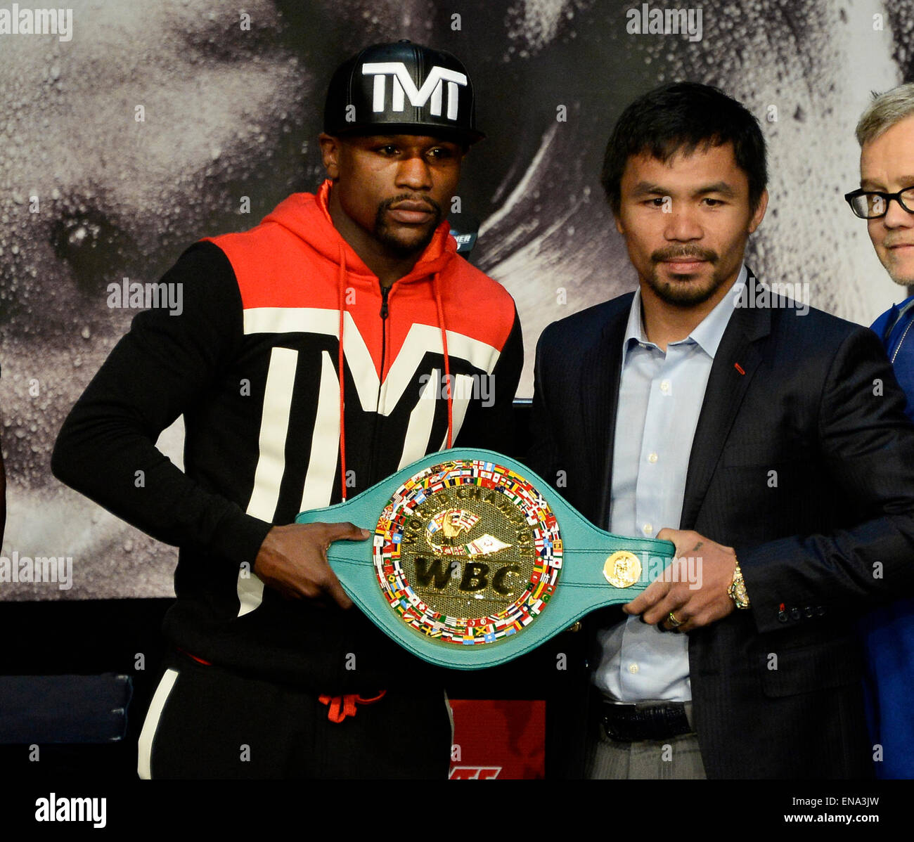 April 29.2015. Las Vegas NV. Floyd Mayweather Jr.(L) poses with Manny ...