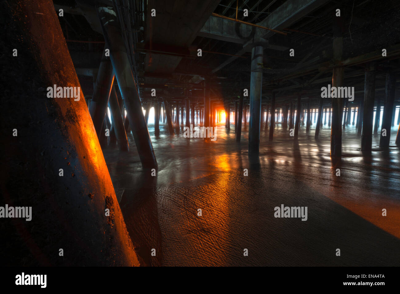 Pier trails hi-res stock photography and images - Alamy