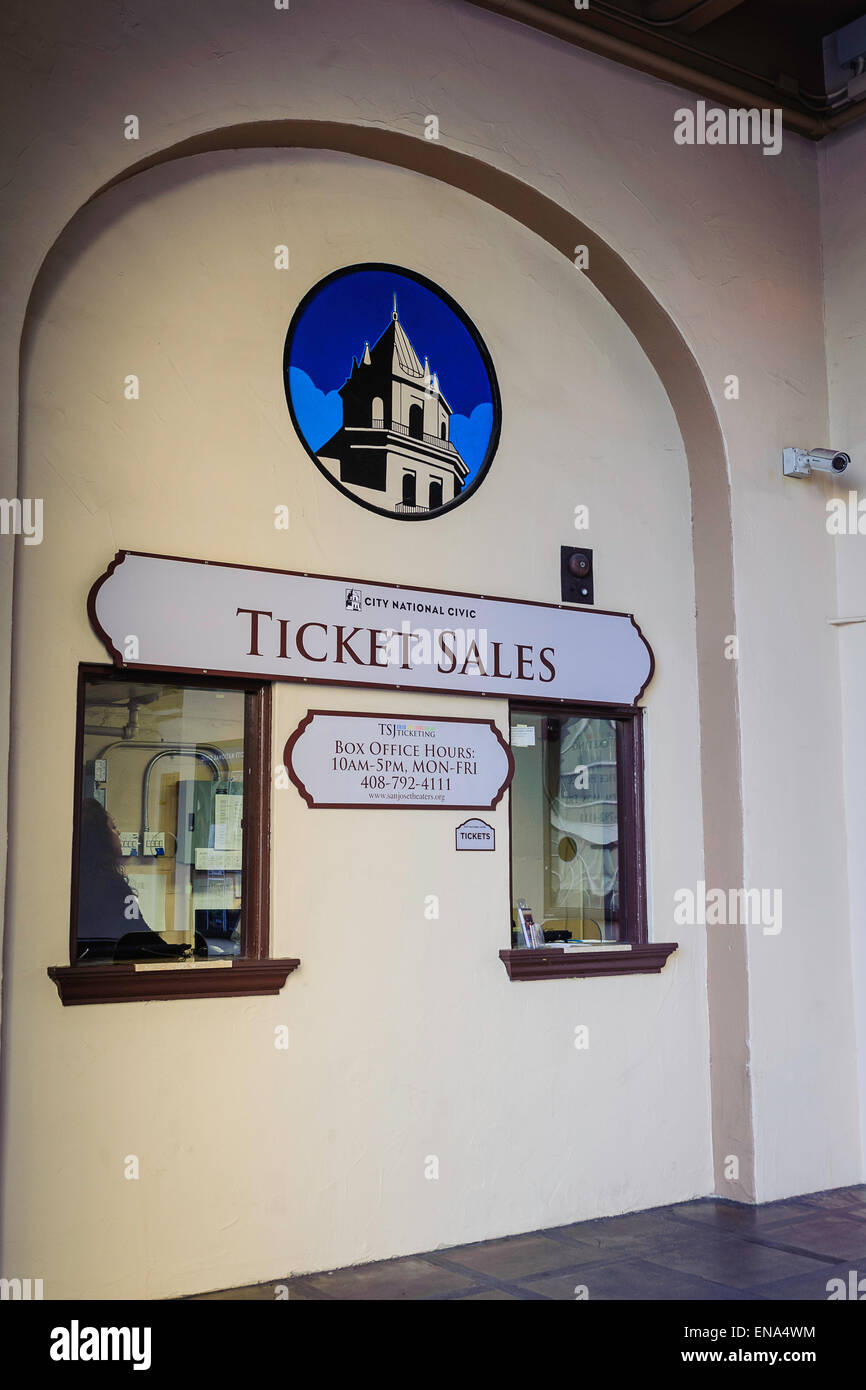 Civic auditorium hi-res stock photography and images - Alamy