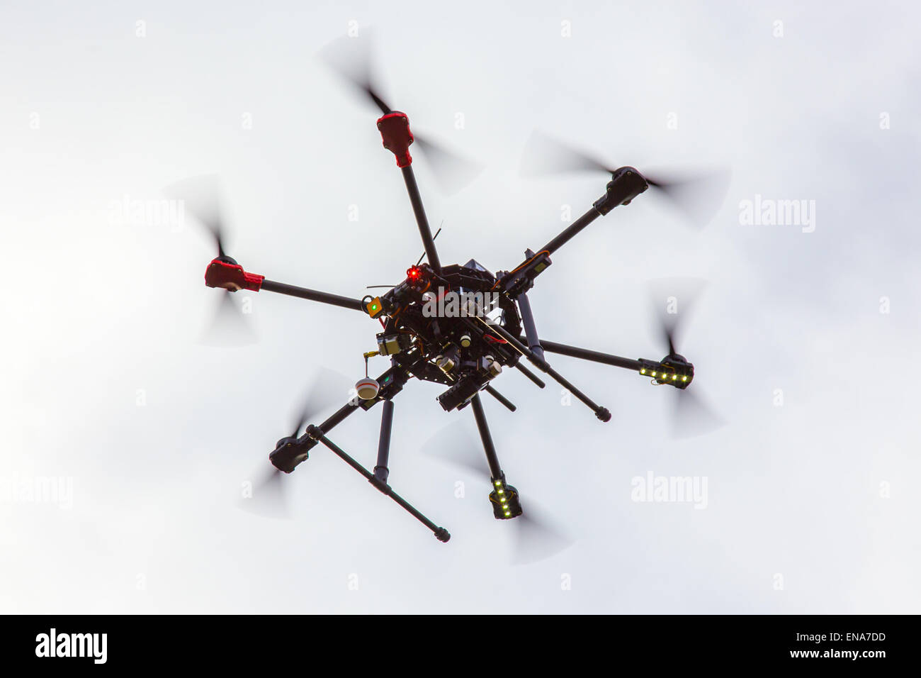 Hexacopter drones hi-res stock photography and images - Alamy