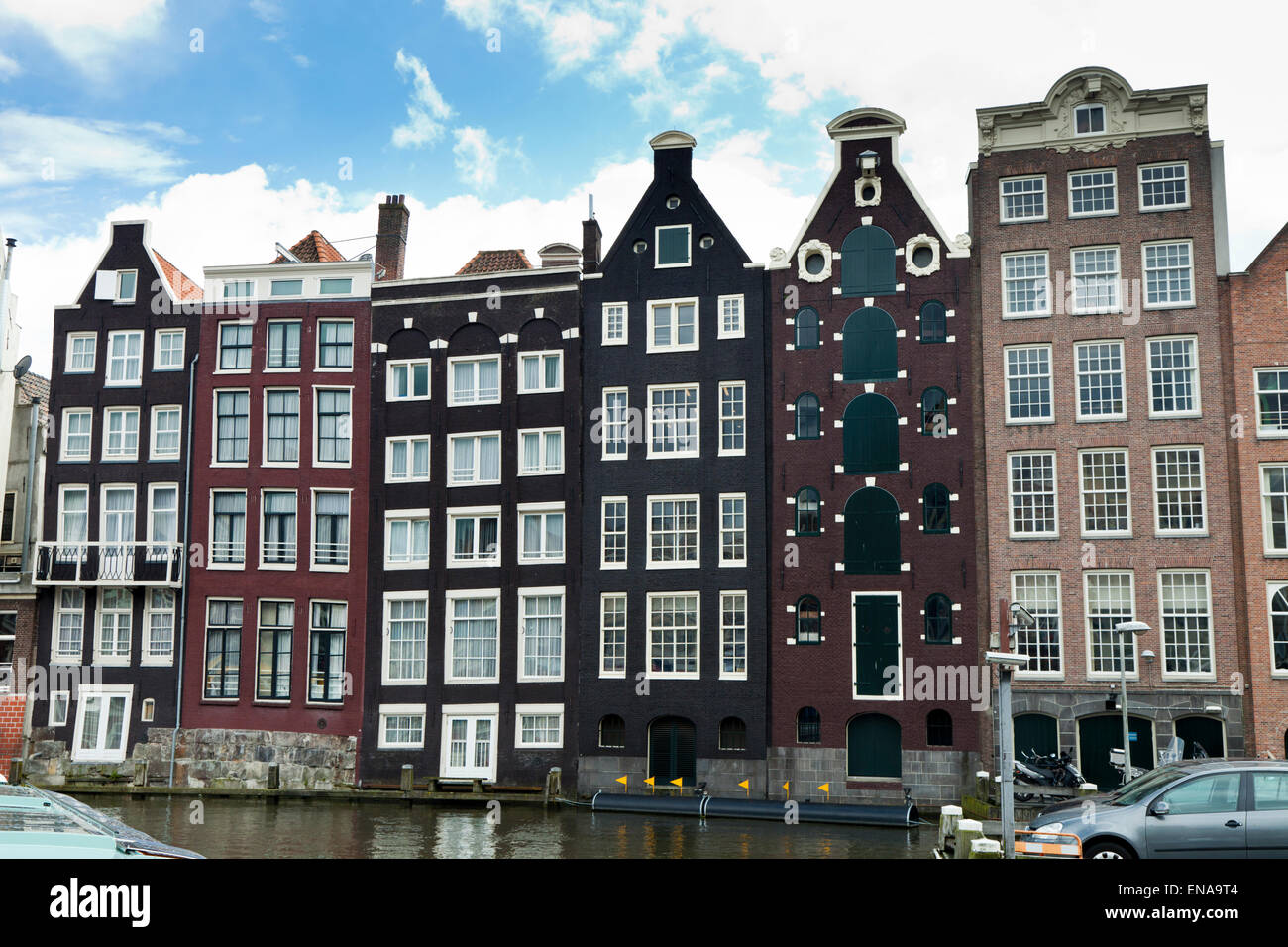 Canal side buildings holland hi-res stock photography and images - Alamy