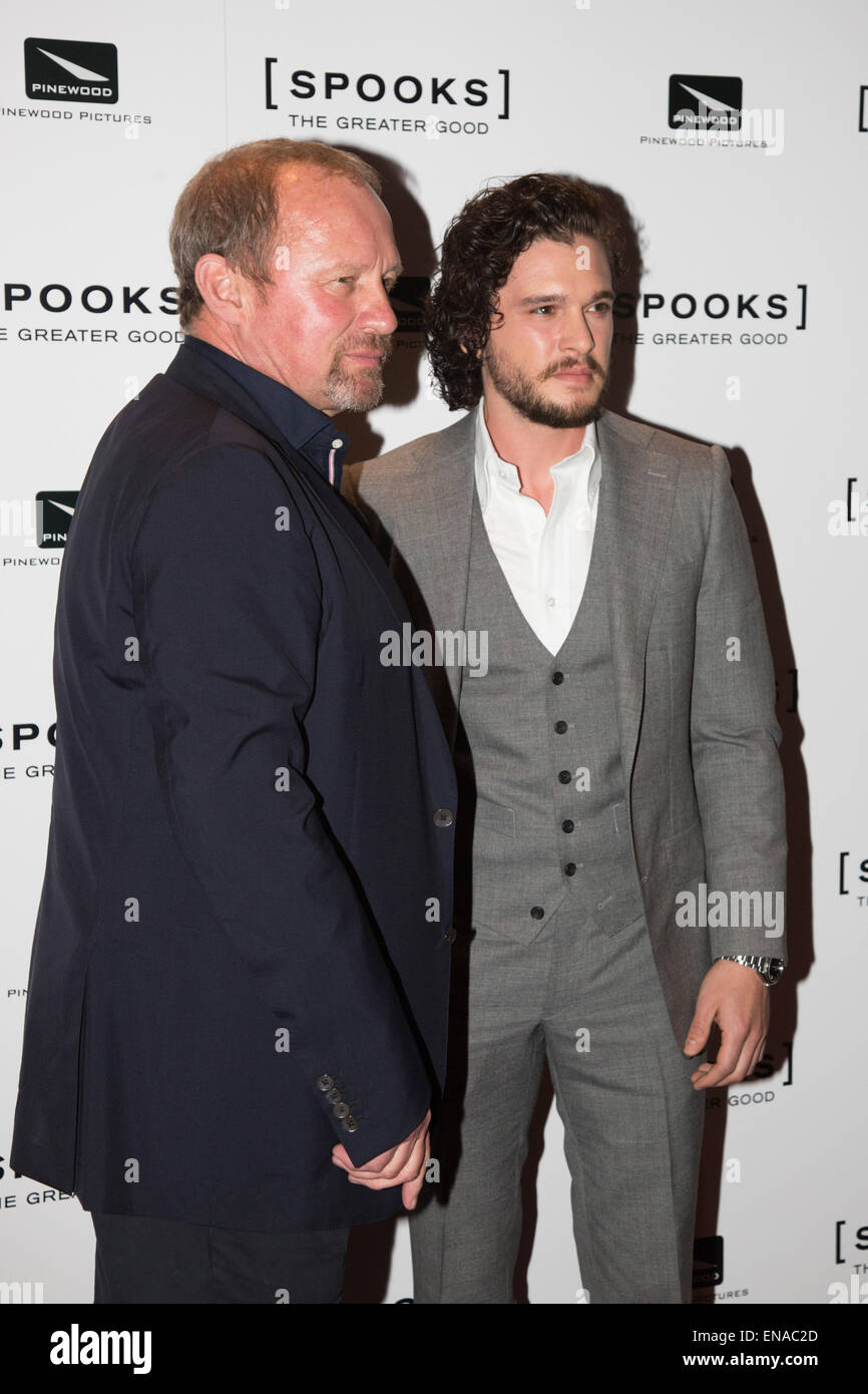 London, UK. 30 April 2015. L-R: actors Peter Firth and Kit Harington ...