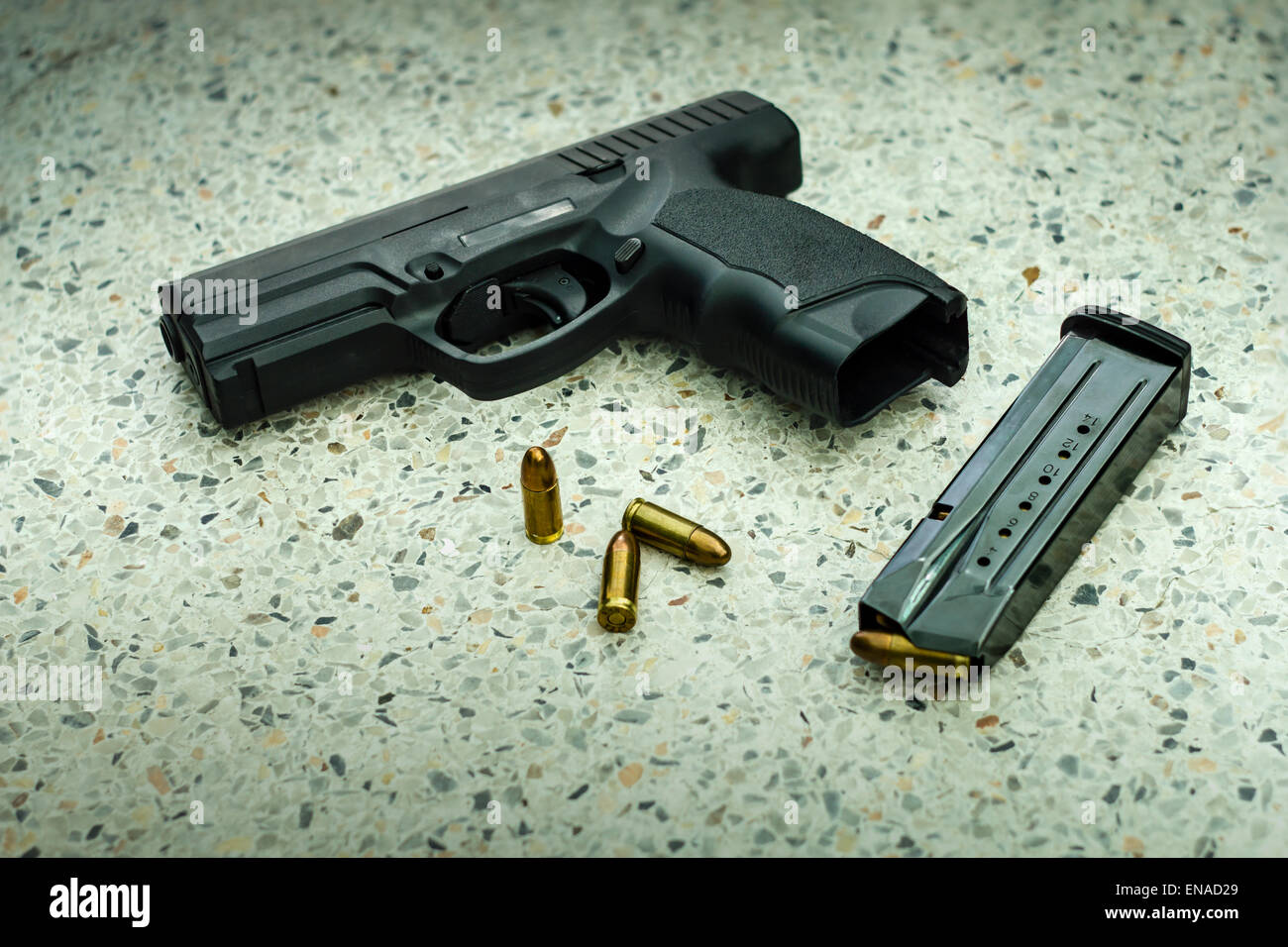 Magazine bullet hi-res stock photography and images - Alamy