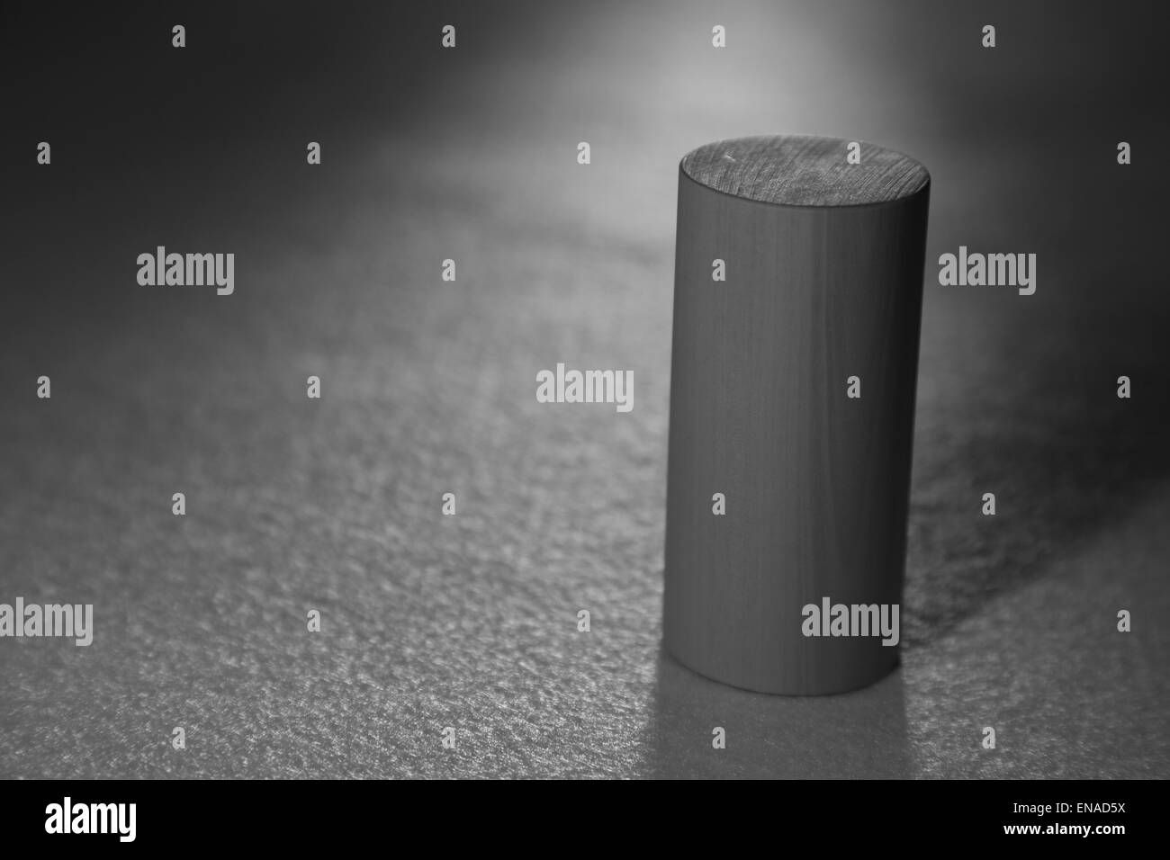 Solid cylinder hi-res stock photography and images - Alamy