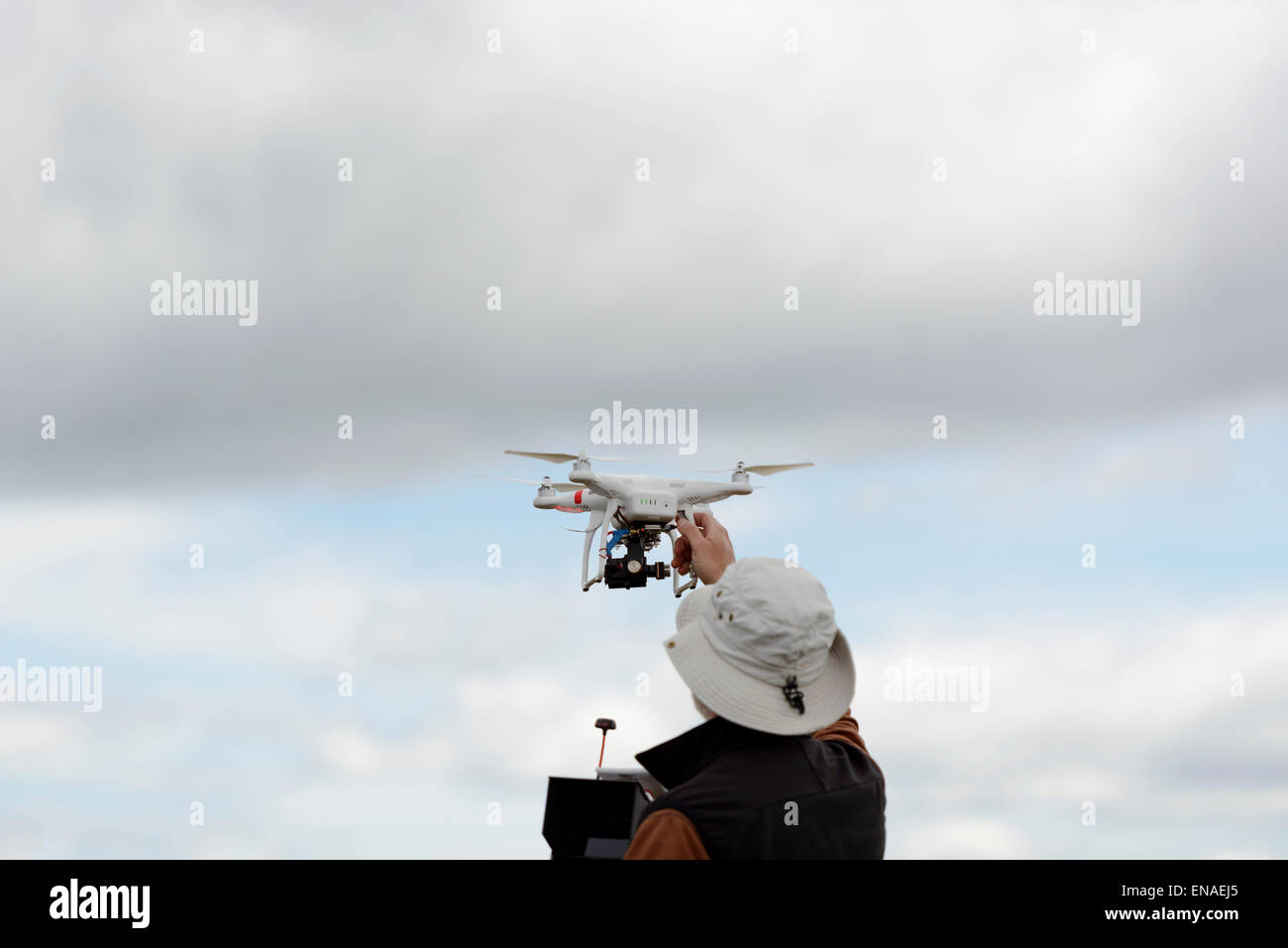 Small consumer drone flying (DJI Innovations Phantom 2 Stock Photo - Alamy