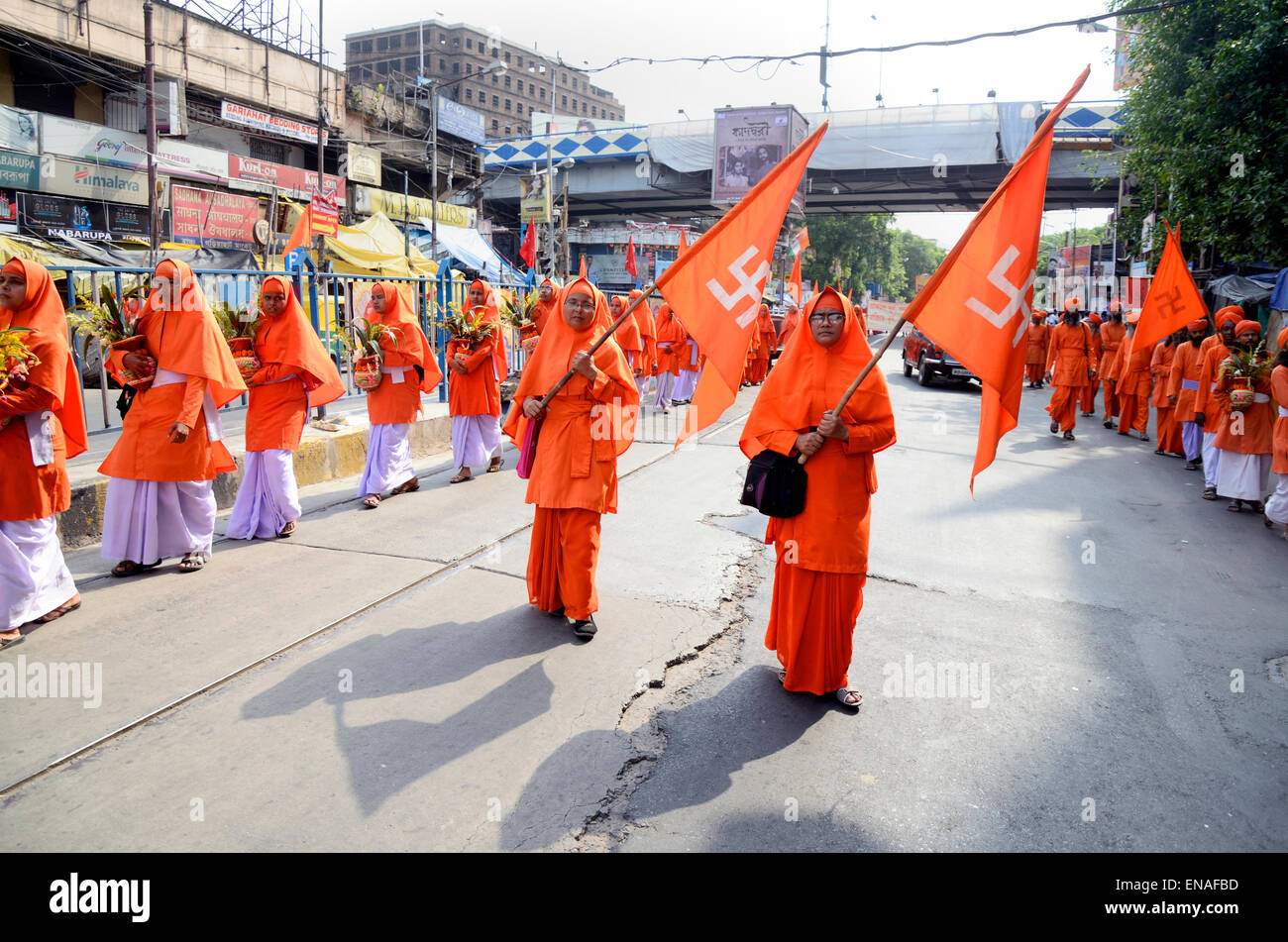 Kolkata, India.30th April, 2015. Despite of a general strike called by ...