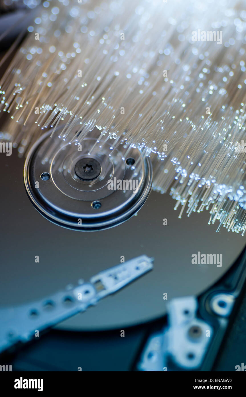 Optical glass technologies hi-res stock photography and images - Alamy