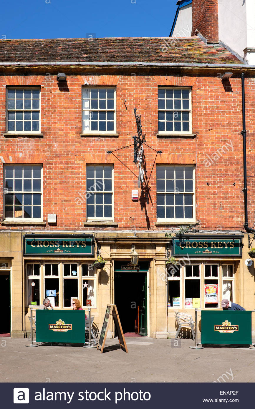 The Cross Keys Pub High Resolution Stock Photography and Images - Alamy