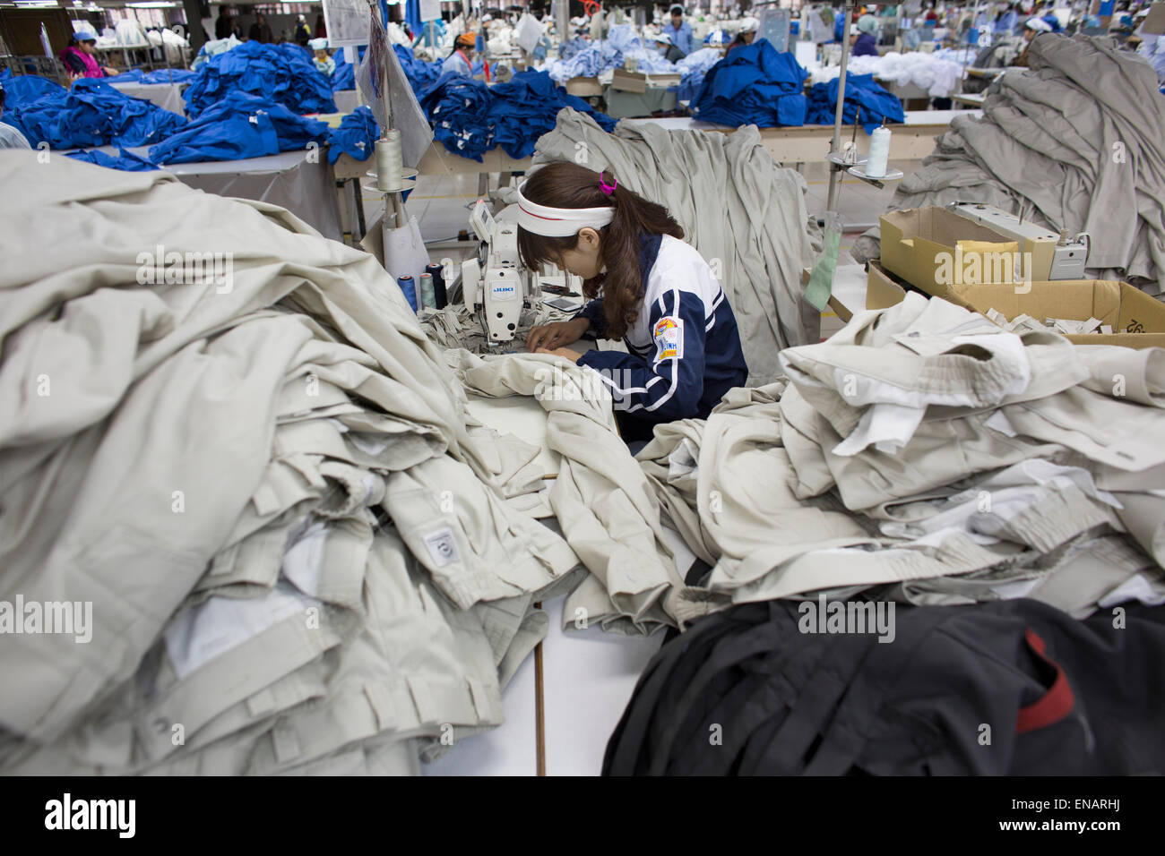 working conditions in a clothing factory in Vietnam Stock Photo - Alamy