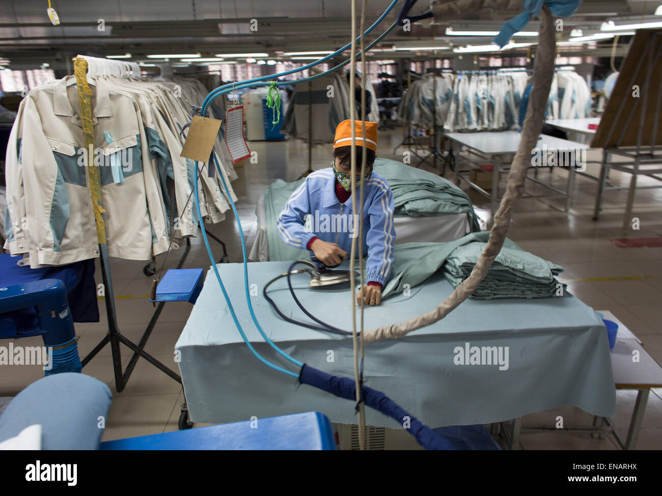 working conditions in a clothing factory in Vietnam Stock Photo - Alamy