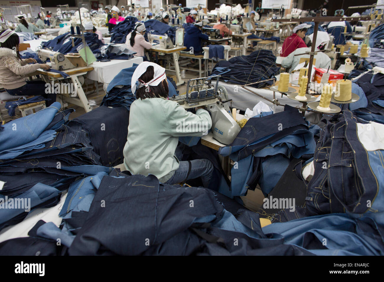 working conditions in a clothing factory in Vietnam Stock Photo - Alamy