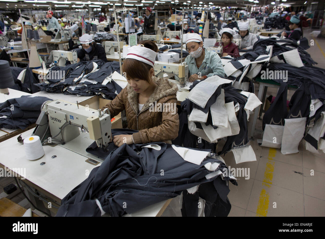 working conditions in a clothing factory in Vietnam Stock Photo - Alamy