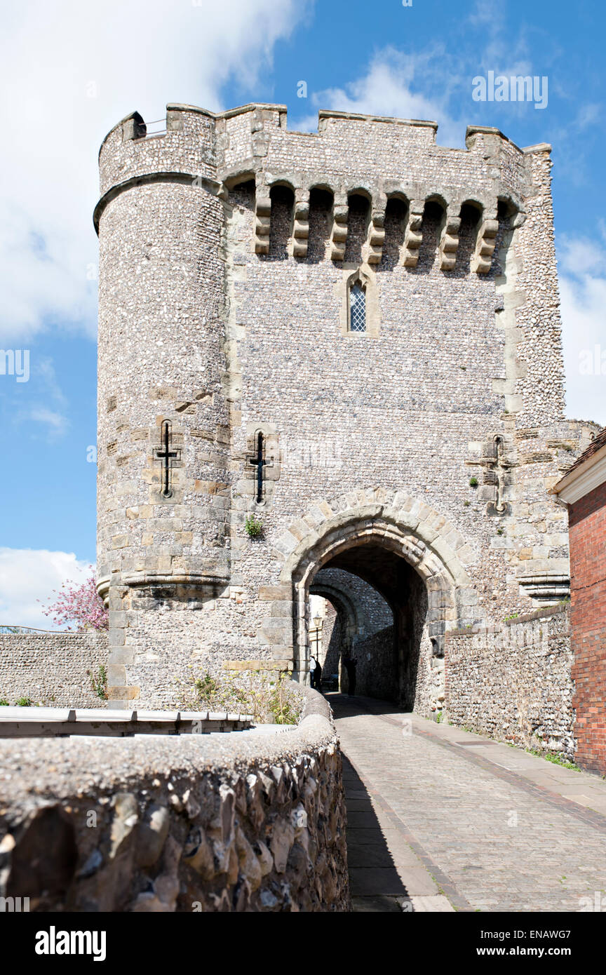 Barbican Gateway at Lewes Castle, Sussex, UK Stock Photo - Alamy