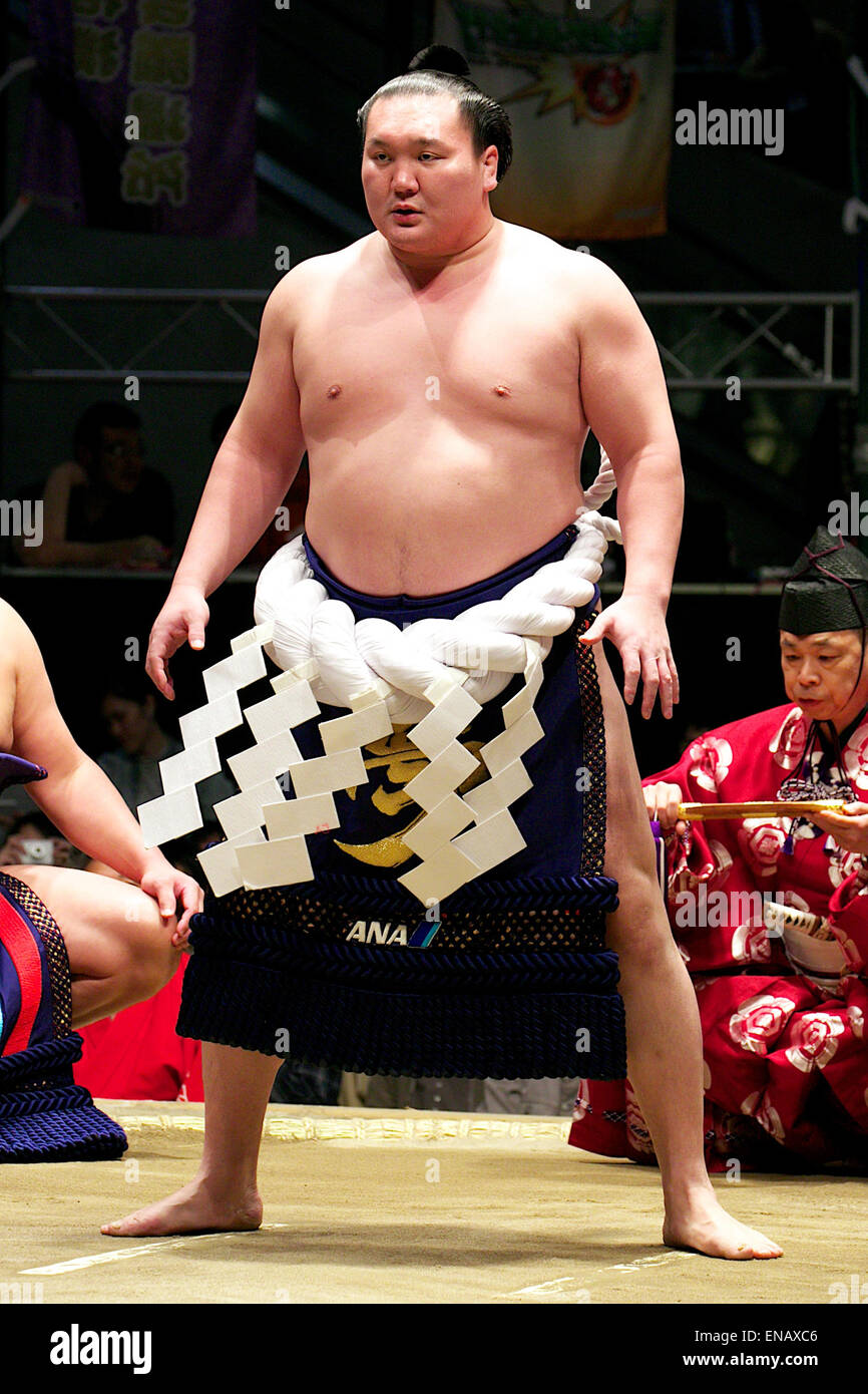 Chiba, Japan. 25th Apr, 2015. Hakuho Sumo : Sumo Tournament provincial ...