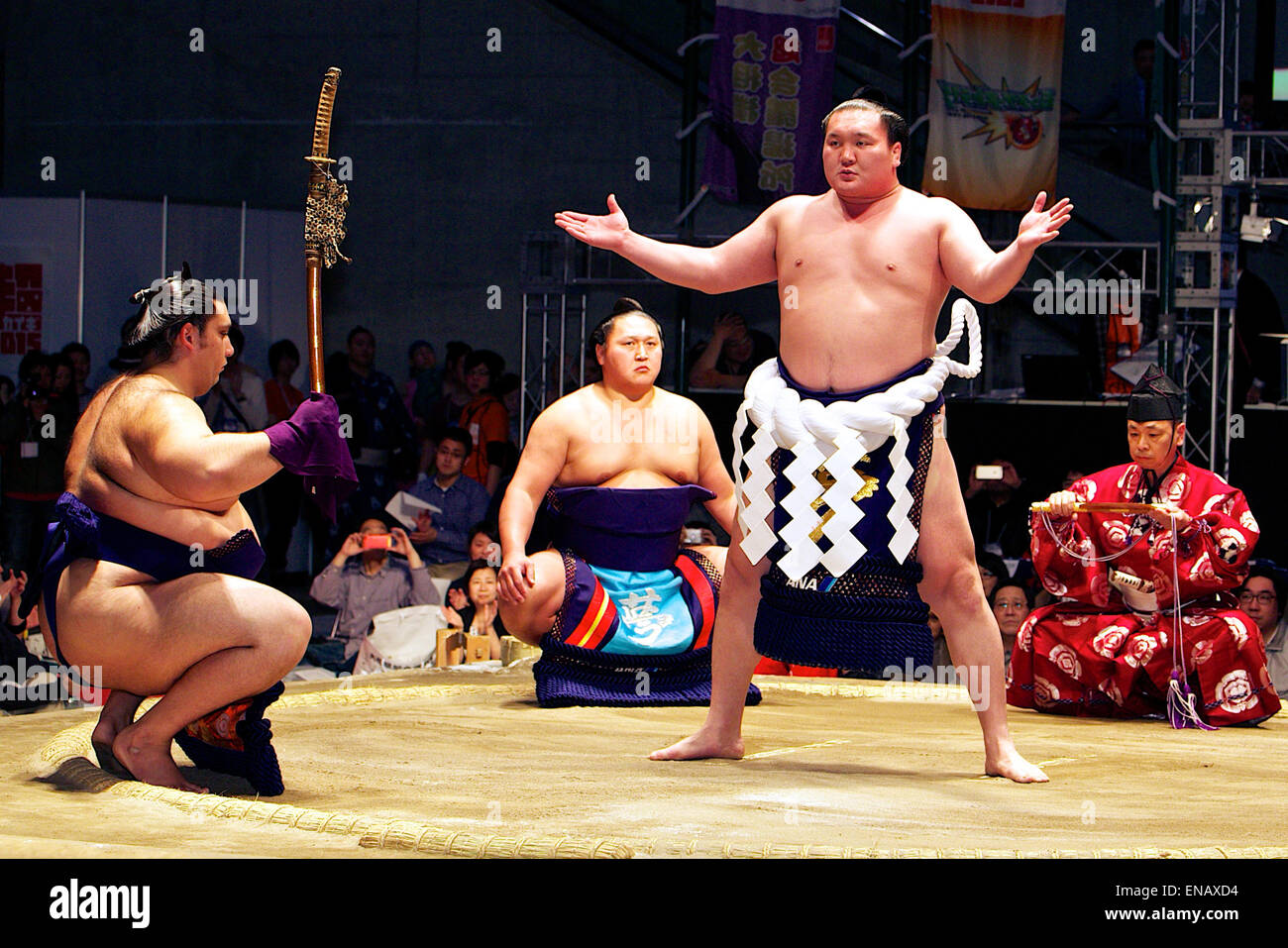 Chiba, Japan. 25th Apr, 2015. Hakuho Sumo : Sumo Tournament provincial ...