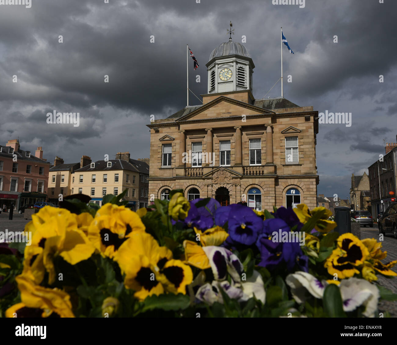 Kelso; Kelso town hall; Kelso Square; Scottish Borders; cobbled ...