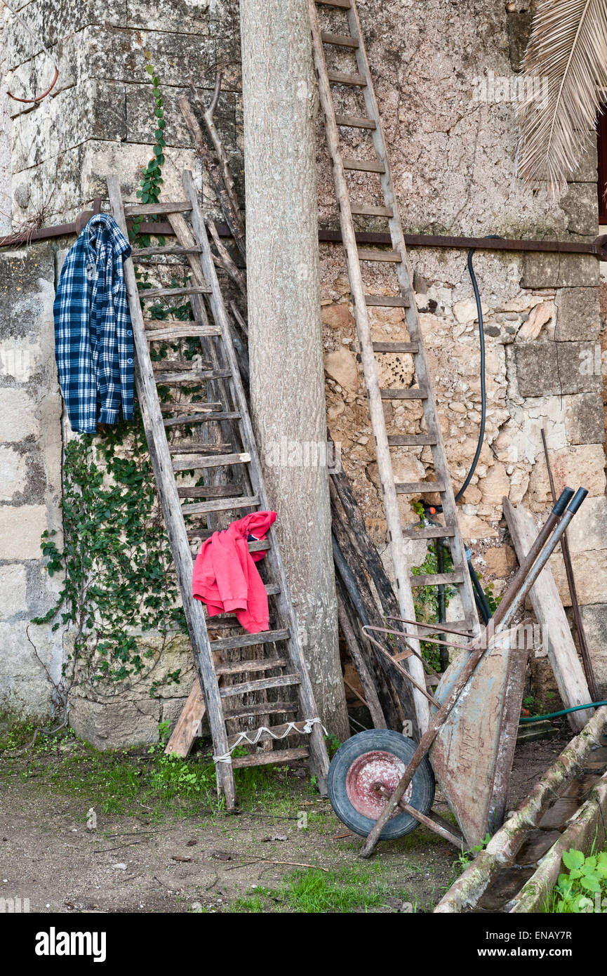Old ladders hi-res stock photography and images - Alamy