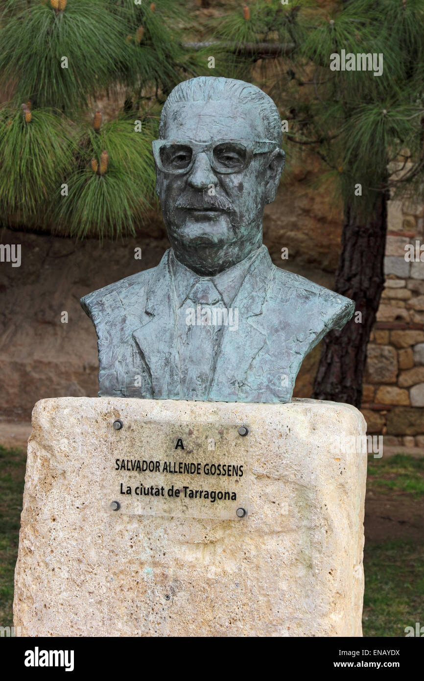 Bust of Salvador Allende Gossens, first socialist president of Chile ...