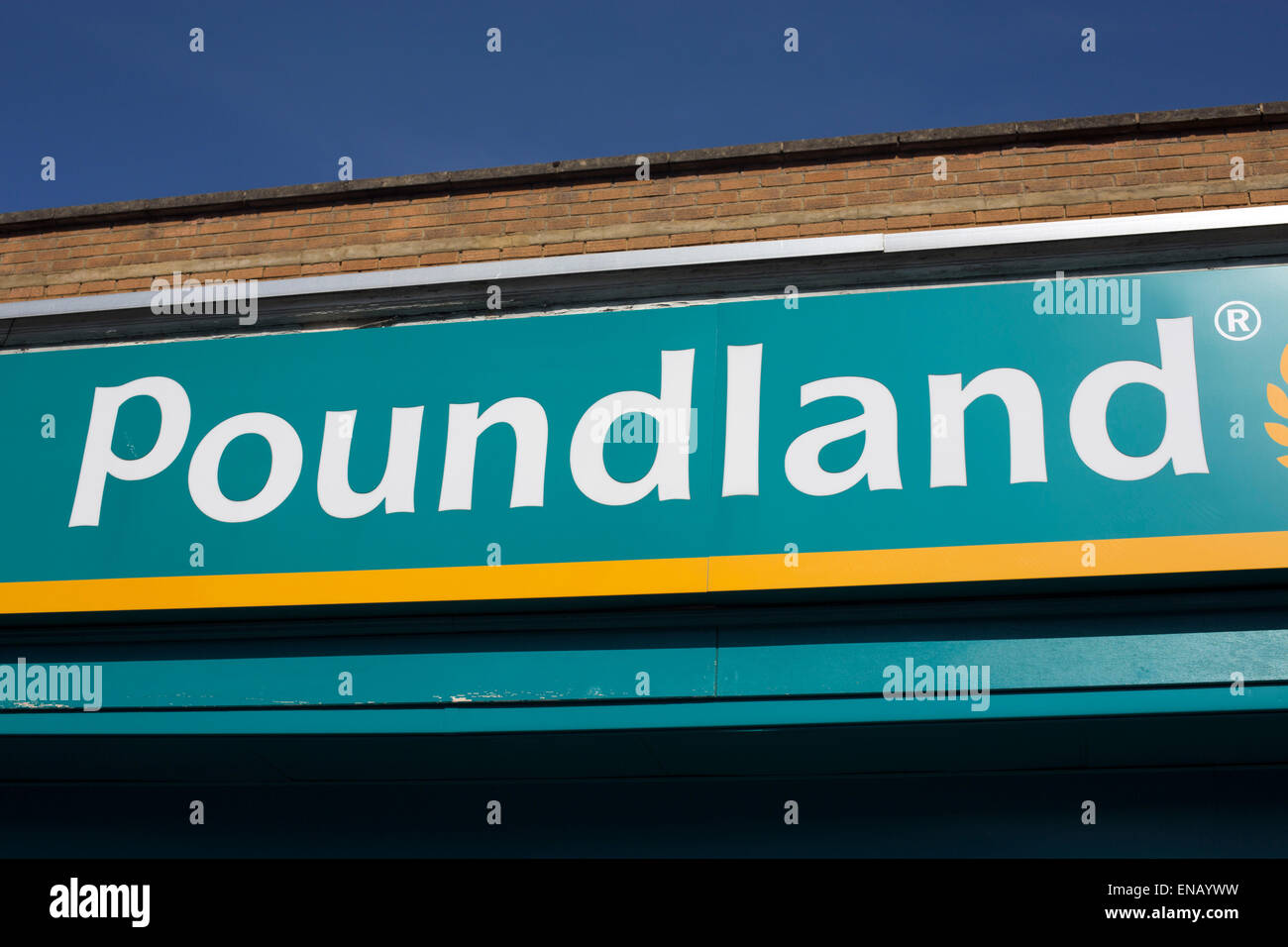 Poundland shop store discount centre hi-res stock photography and ...