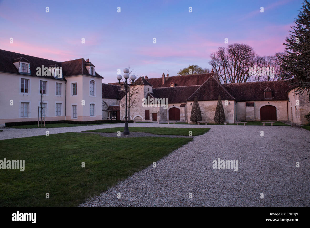 Village Of Chablis High Resolution Stock Photography and Images - Alamy