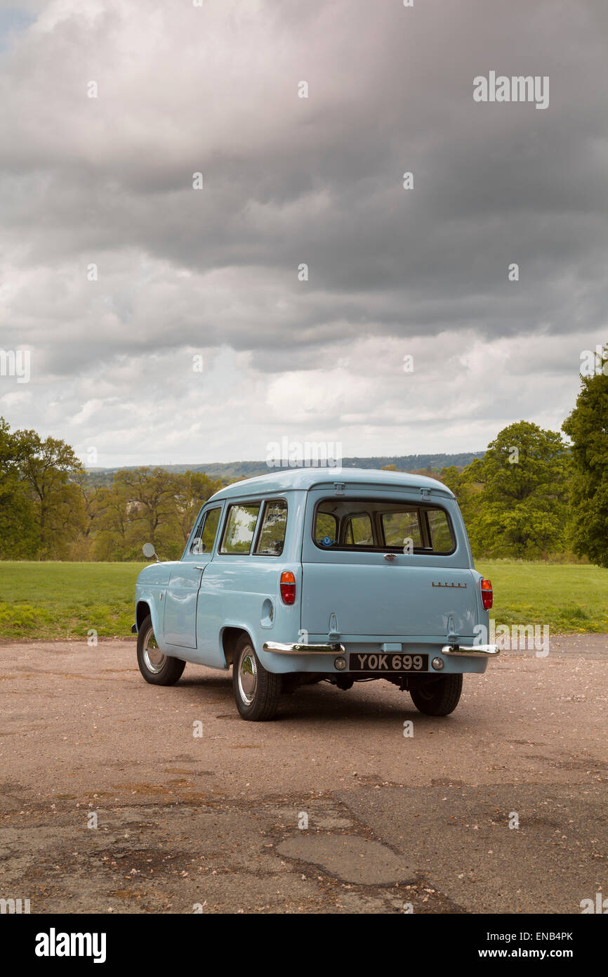 Ford 100e estate baby blue hi-res stock photography and images - Alamy