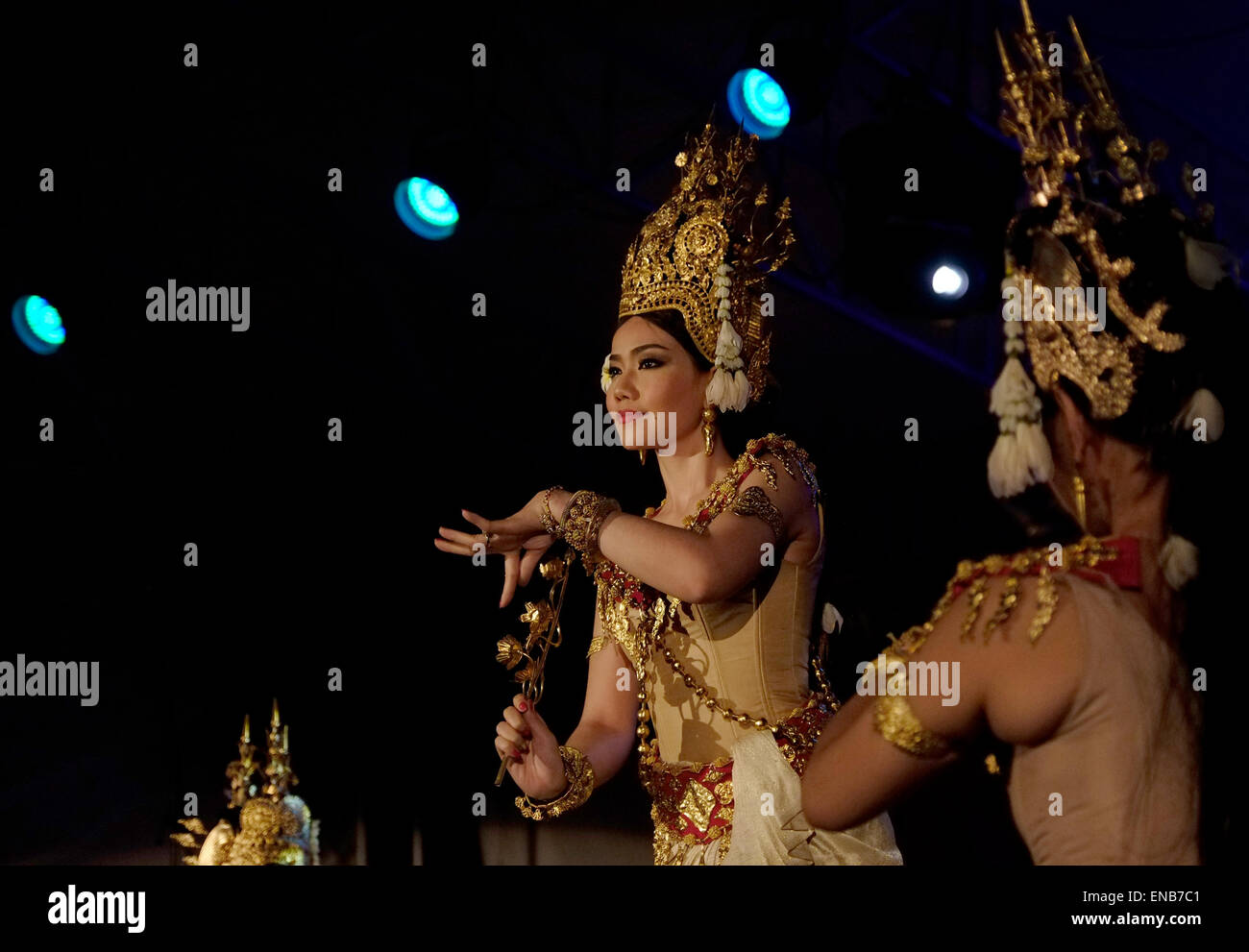Dancer performing traditional folk dance in Cambodia Stock Photo - Alamy