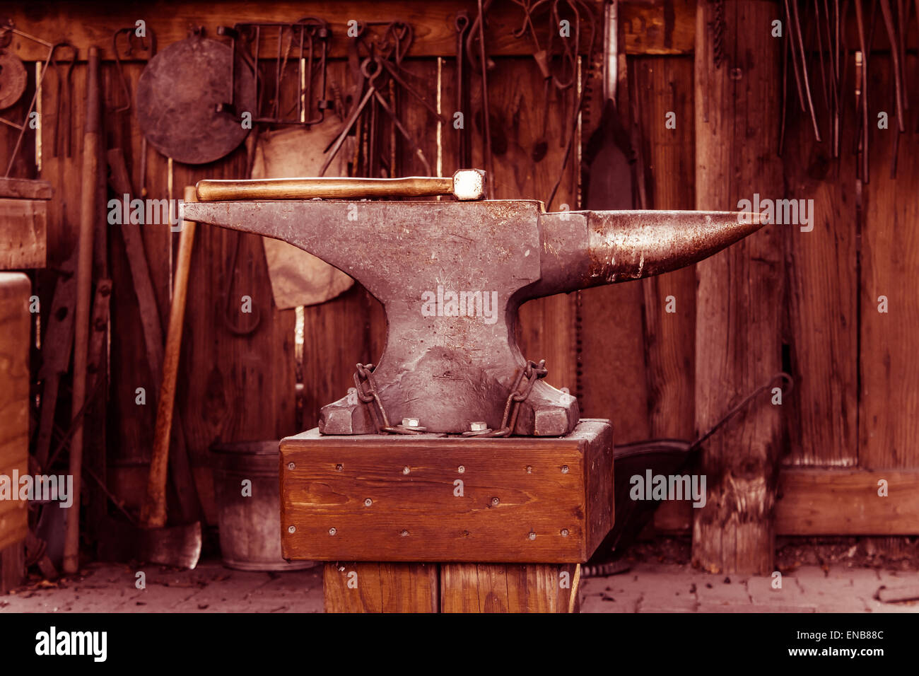 Hammer Log High Resolution Stock Photography and Images - Alamy