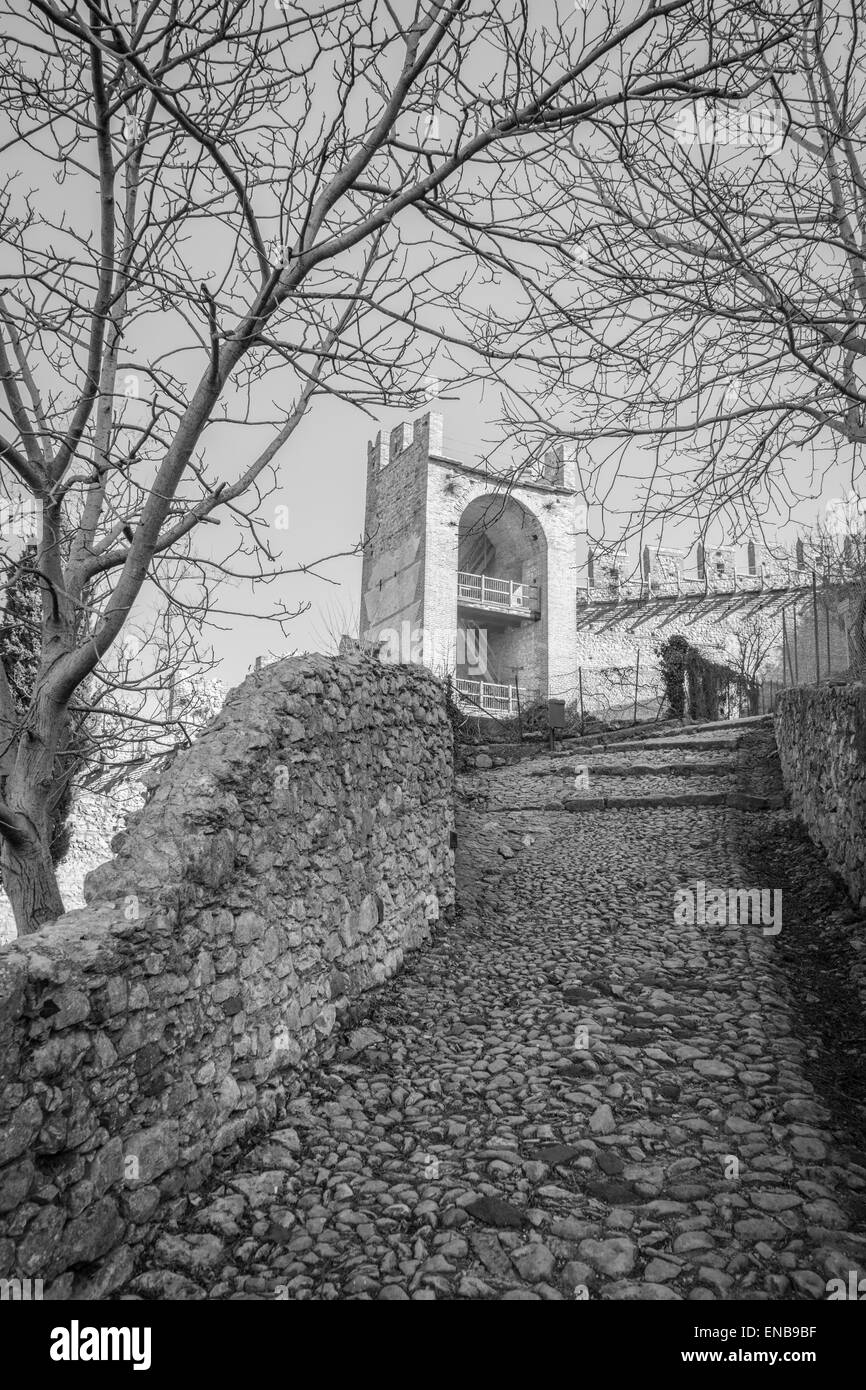 Stone wall from ancient Black and White Stock Photos & Images - Alamy
