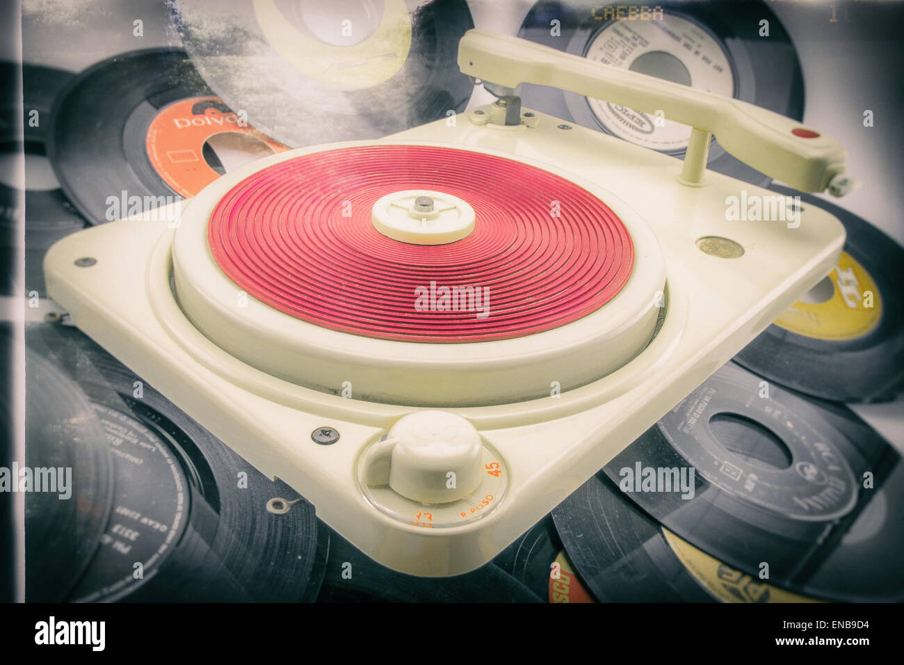 Vintage record player hi-res stock photography and images - Alamy