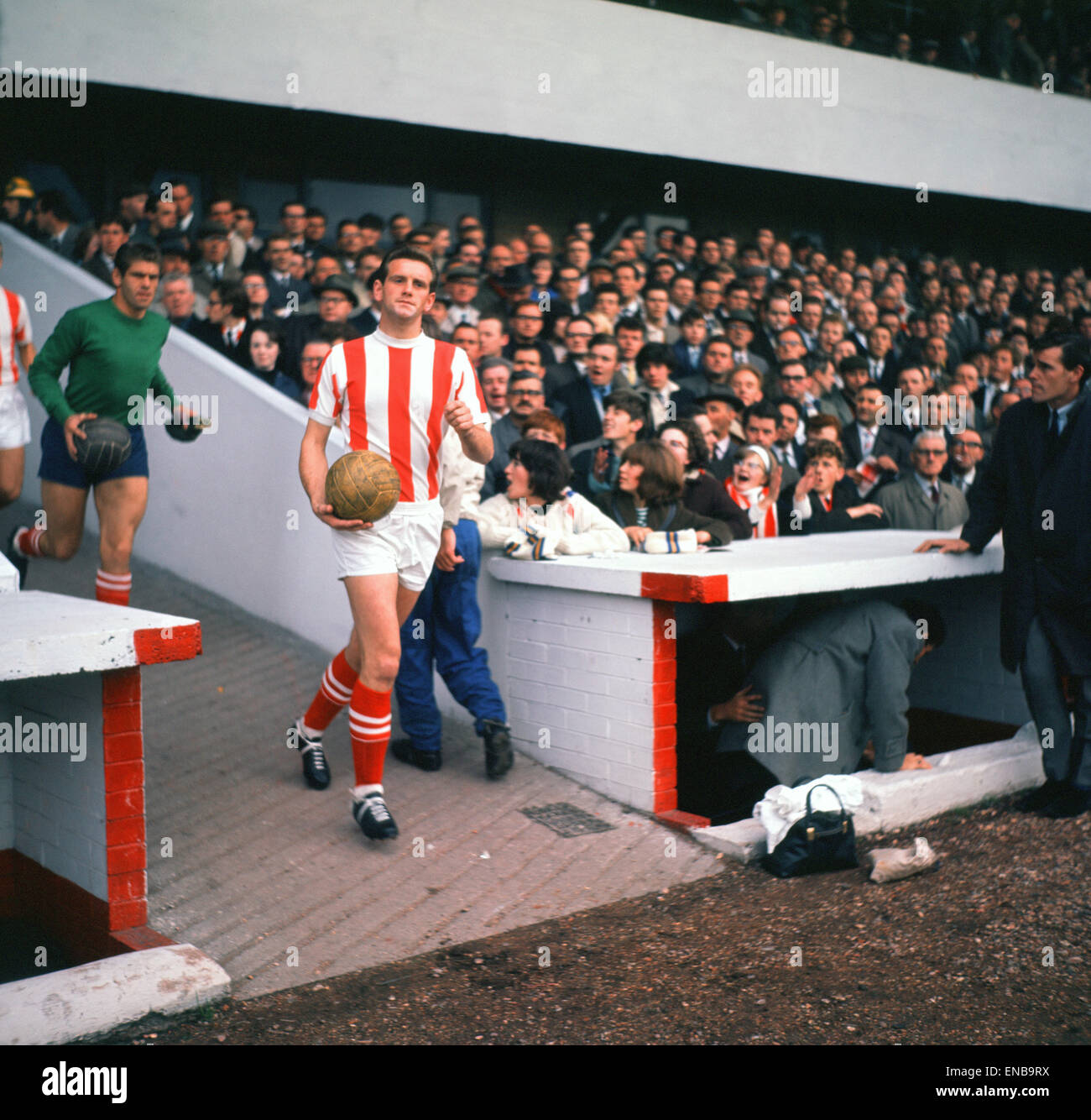 October 1964 hi-res stock photography and images - Alamy