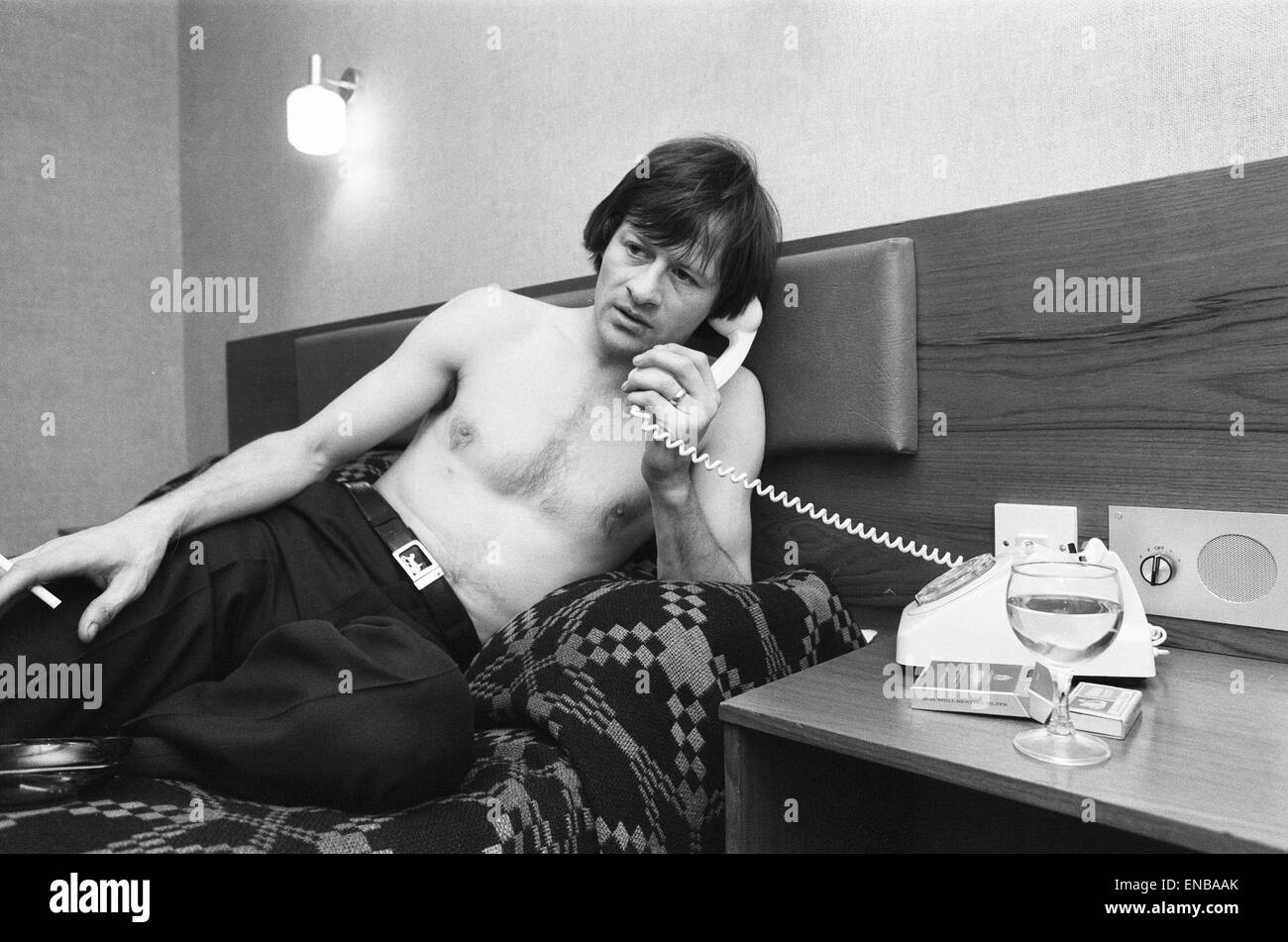 Alex higgins drinking Black and White Stock Photos & Images - Alamy