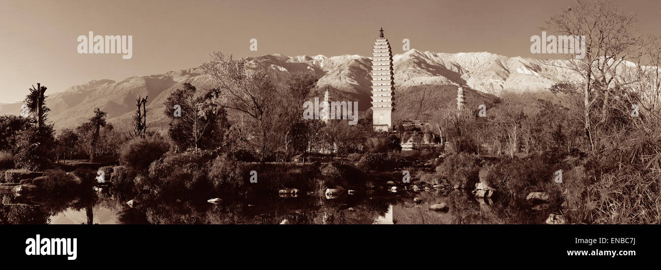 Ancient pagoda in Dali old town with snow capped Mt Cangshan, Yunnan ...