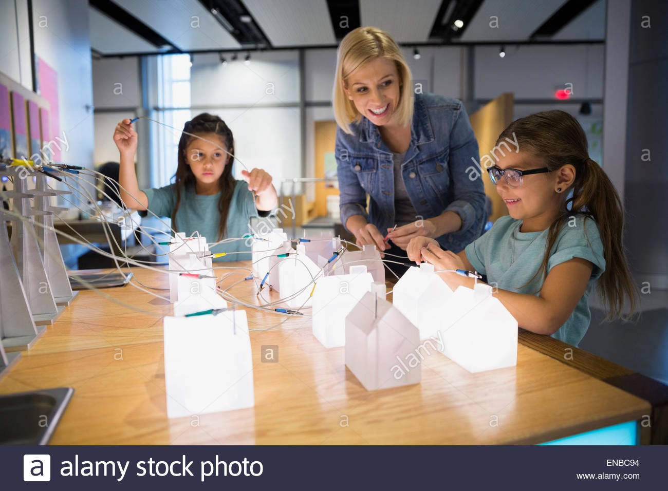 Elementary electricity hi-res stock photography and images - Alamy