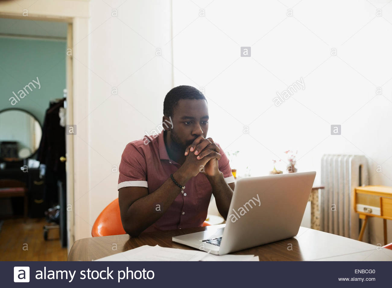 Focused man hi-res stock photography and images - Alamy