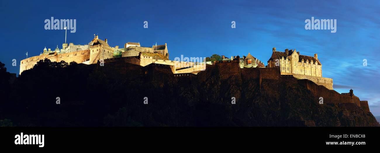 Edinburgh castle panorama as the famous city landmark. United Kingdom ...