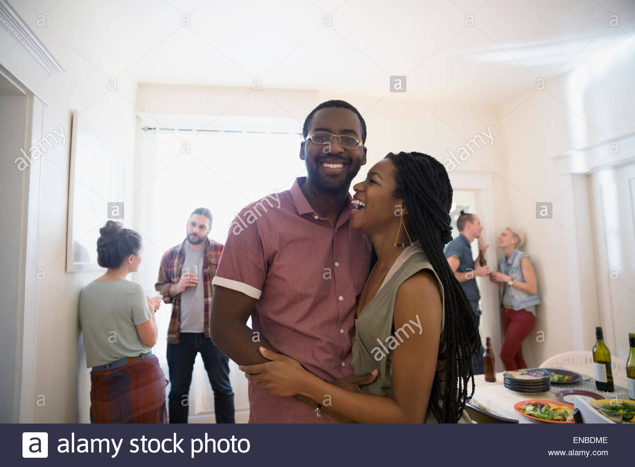 Couple hugging party hi-res stock photography and images - Alamy