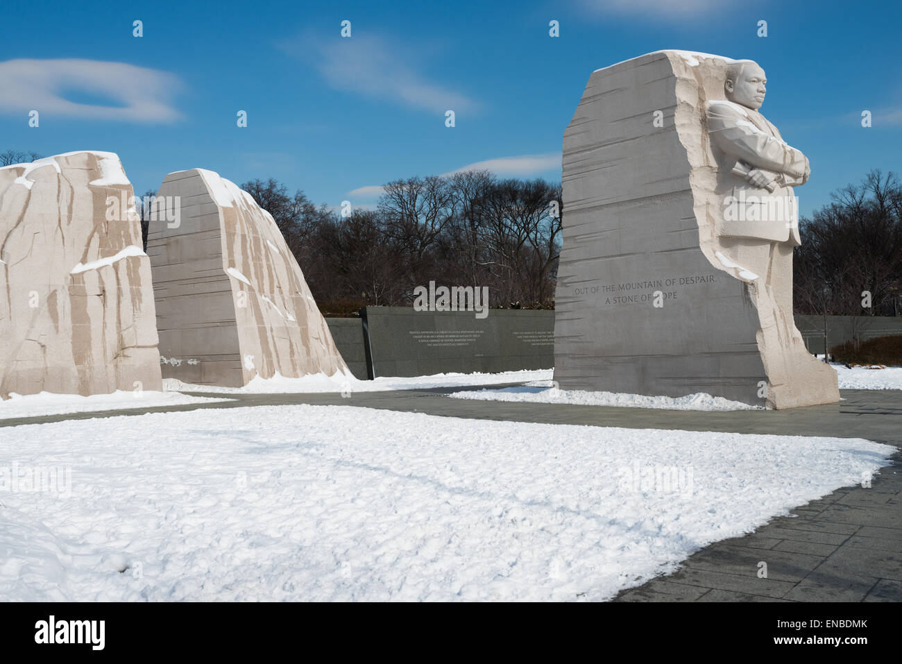 Dr snow monument hi-res stock photography and images - Alamy