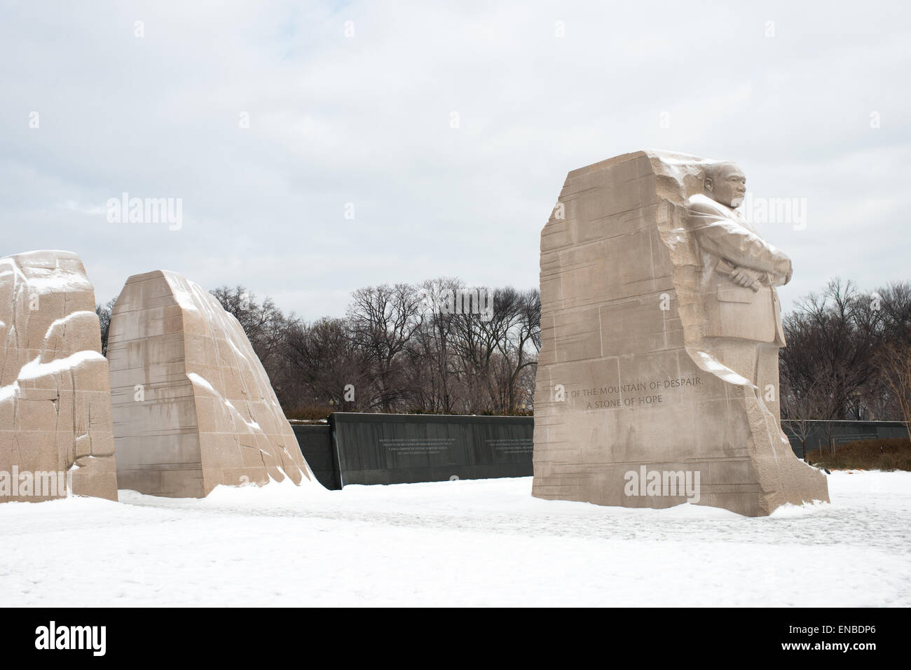 Martin Luther King Jr Memorial In Snow Washington DC // WASHINGTON DC ...