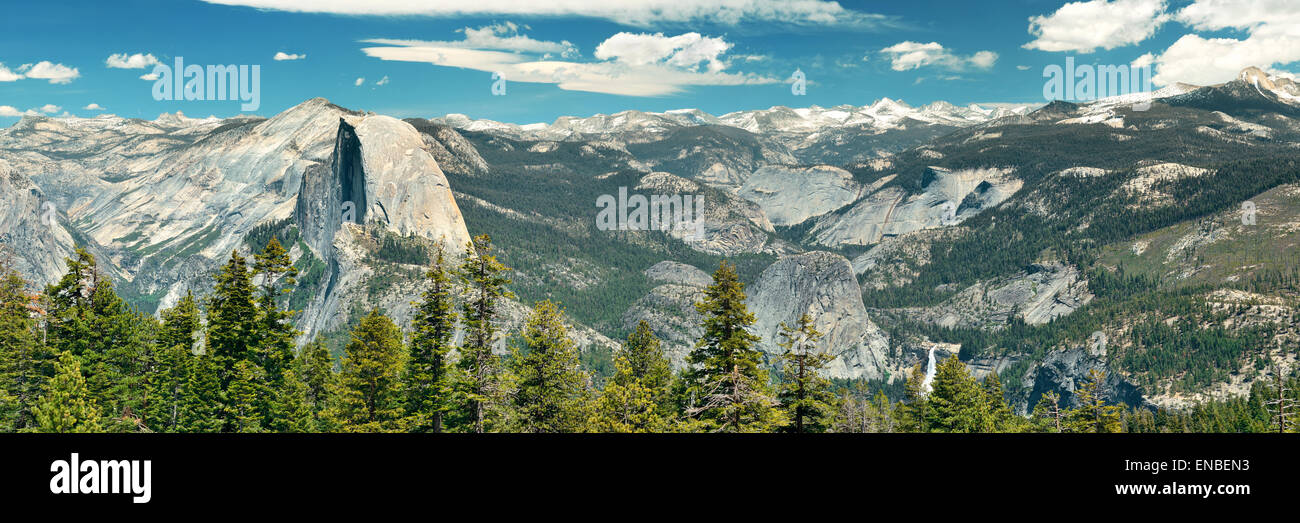Yosemite mountain ridge with waterfall Stock Photo - Alamy