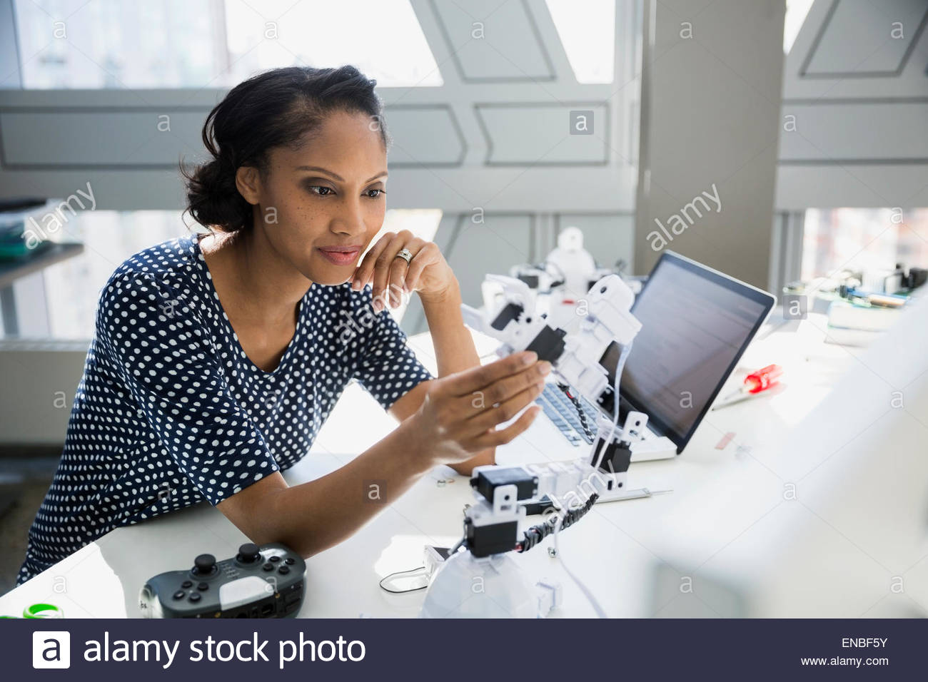 Arm desk hi-res stock photography and images - Alamy