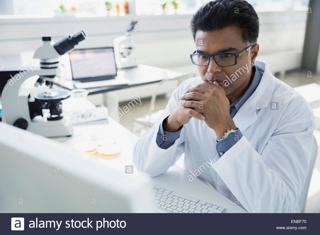 Computer scientist hi-res stock photography and images - Alamy
