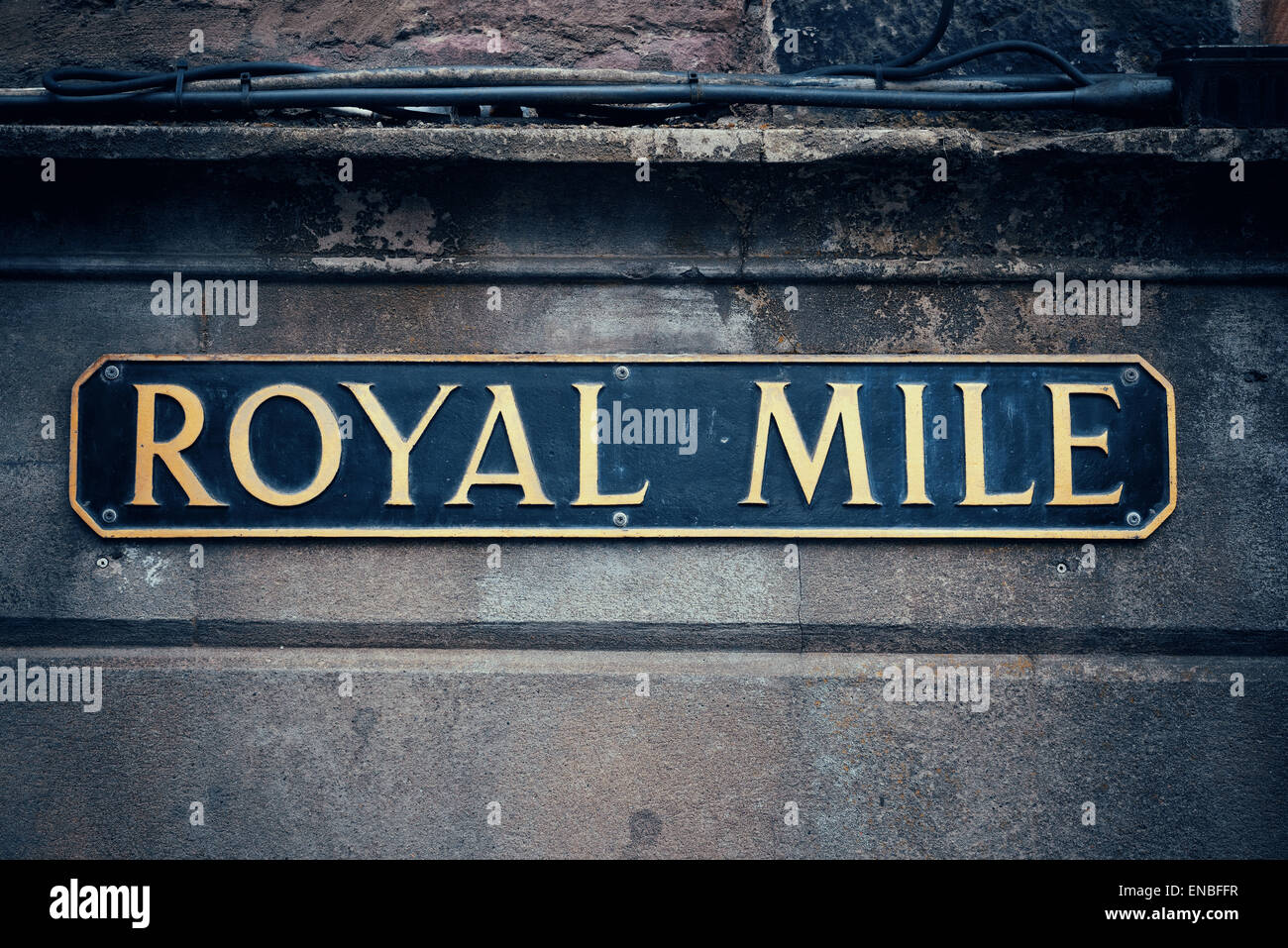 Royal Mile road sign in Edinburgh Stock Photo - Alamy