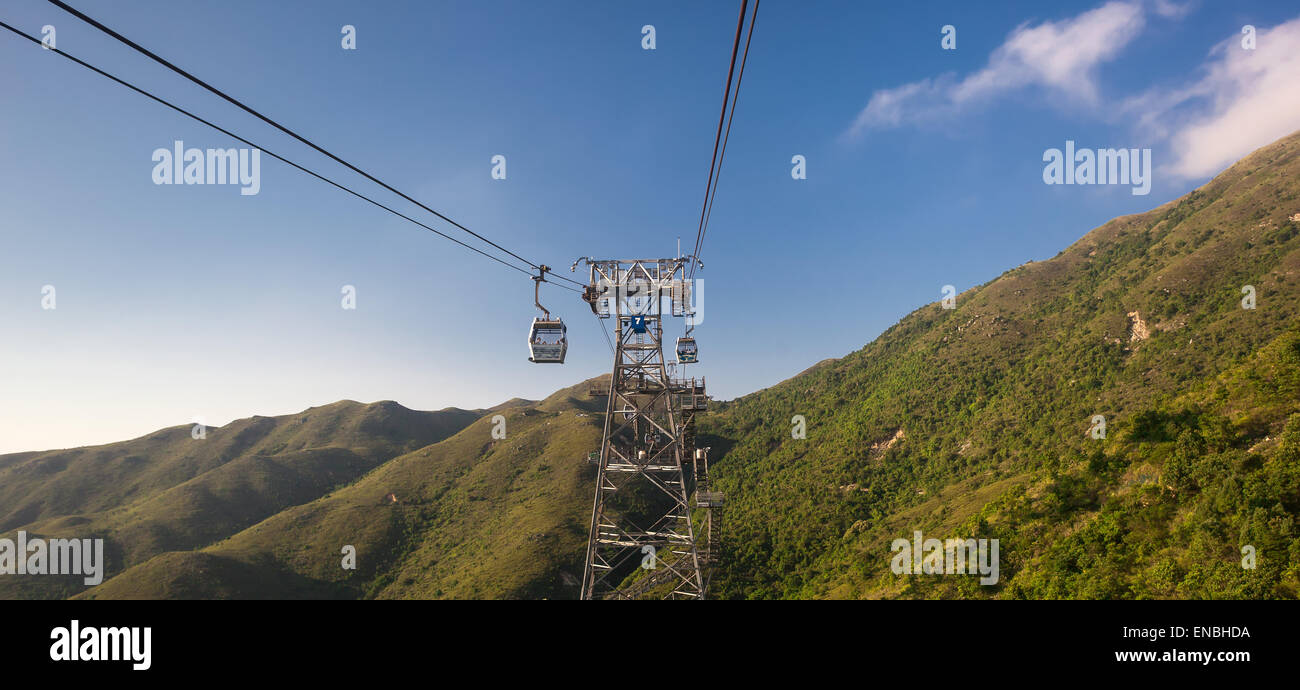 Cable car to the mountains hi-res stock photography and images - Alamy