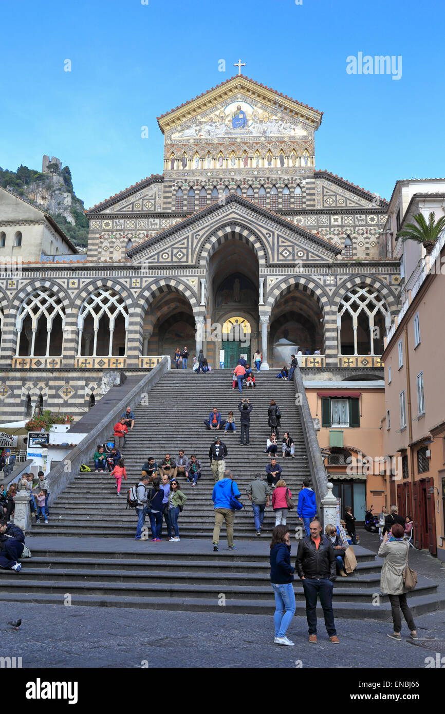 Duomo steps hi-res stock photography and images - Alamy